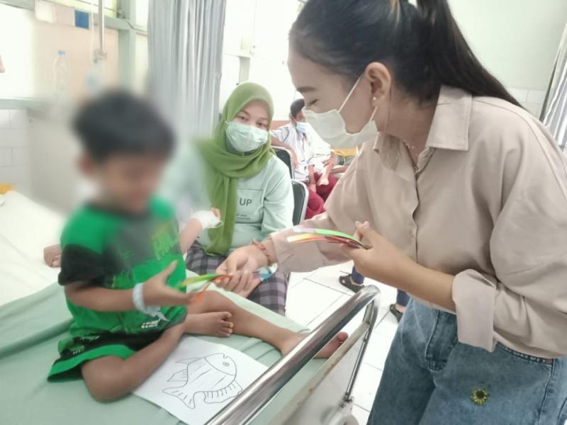 Berbagi Kebahagiaan dengan Anak-anak Penyintas Kanker di RS Sanglah ... Berbagi Kebahagiaan dengan Anak-anak Penyintas Kanker di RS Sanglah ...